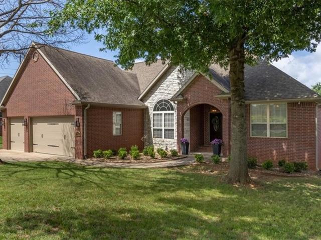 2023 N Bridgeport Dr, Fayetteville, AR 72704