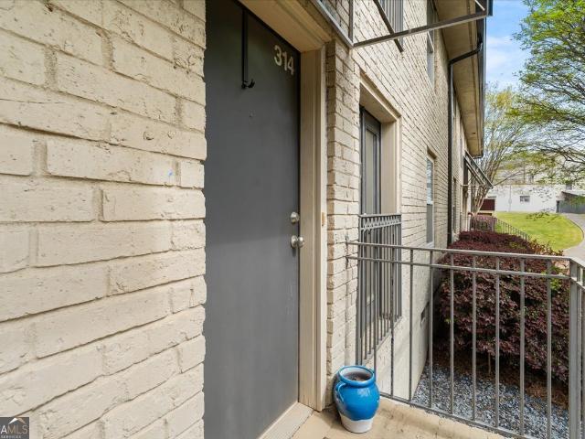 2023 Oakview Rd SE, Unit C314, Atlanta, GA 30317 | MLS #10723 | Compass