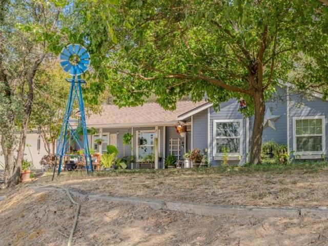 2023 Berkesey Dr, Valley Springs, CA 95252