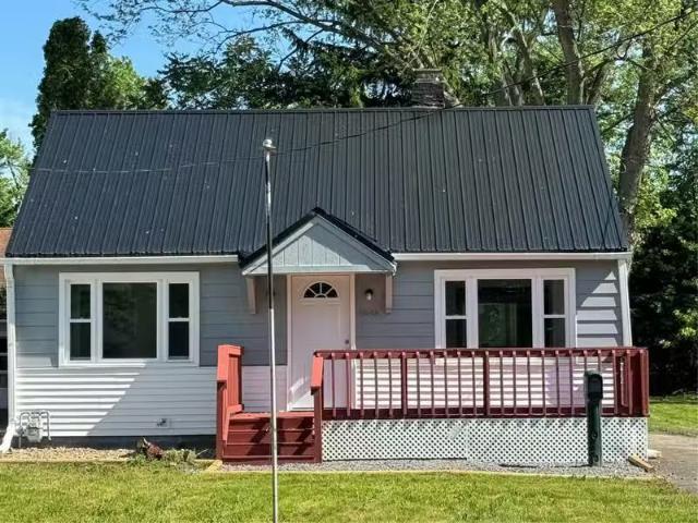 2023 FAIRMOUNT PKWY, ERIE, PA 16510 Single Family Residence Fo.