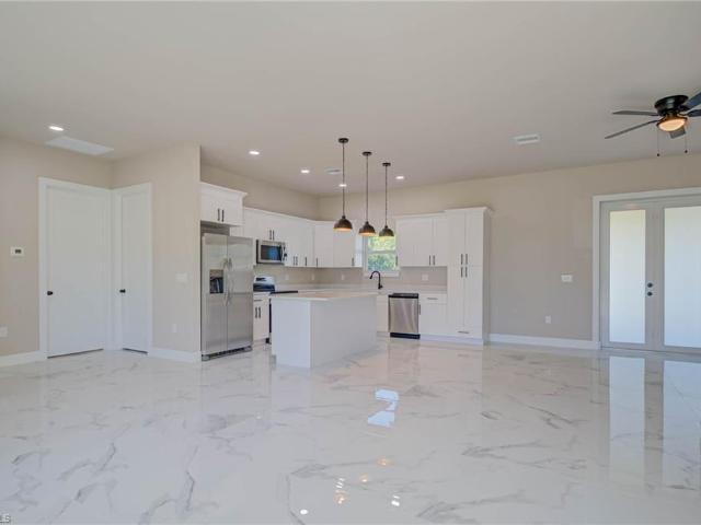 2023 Robert Ave, Alva, FL 33920 | MLS #226012