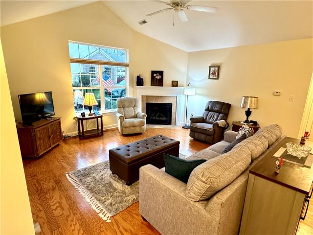 2023 Sonoma Valley Dr