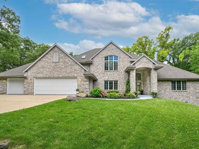 2023 W Glenmoor Ln, Janesville, WI 53545