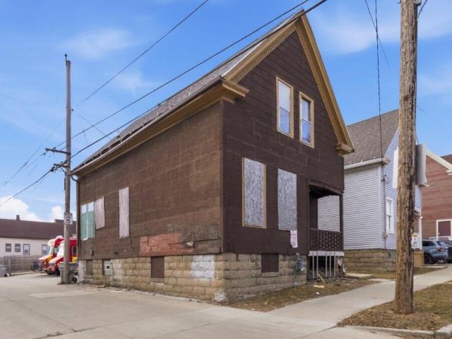 2023 W Scott St, Milwaukee, WI 53204 | MLS #1952