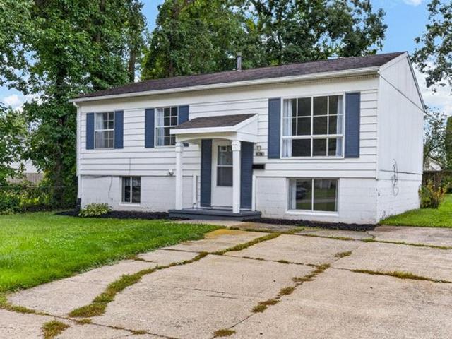 2023 Willowood Dr N, Ontario, OH 44906