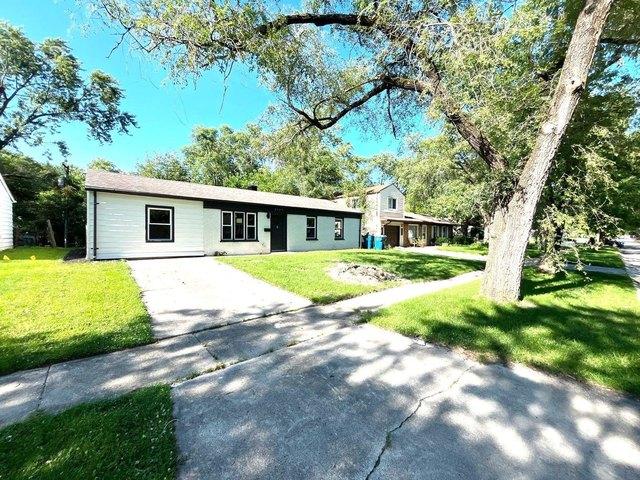 2023 216th St, Sauk Village, IL 60411