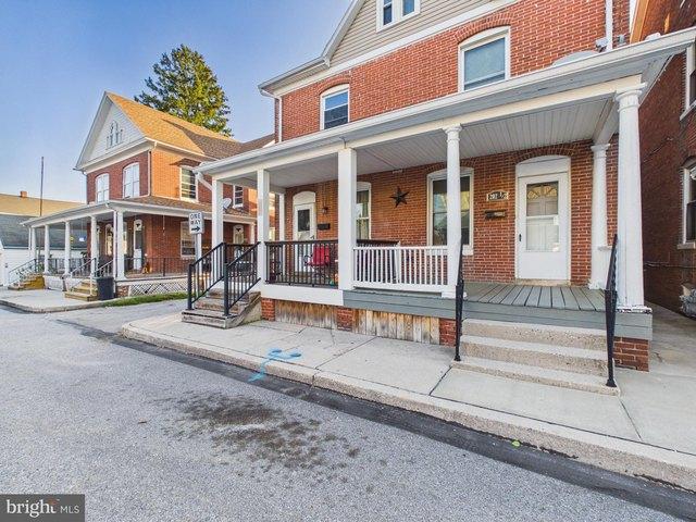 202 1/2 Ruth Ave, Hanover, PA 17331