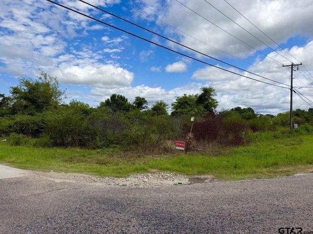 202 County Road 330, Tyler, TX 75708