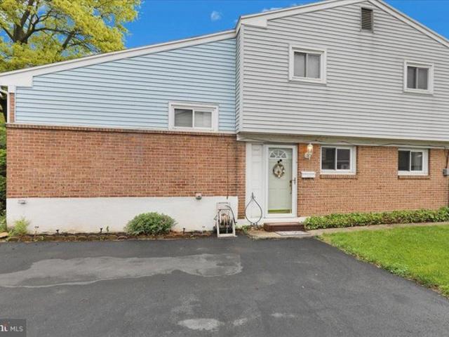 202 Columbia Ave, Reading, PA 19605