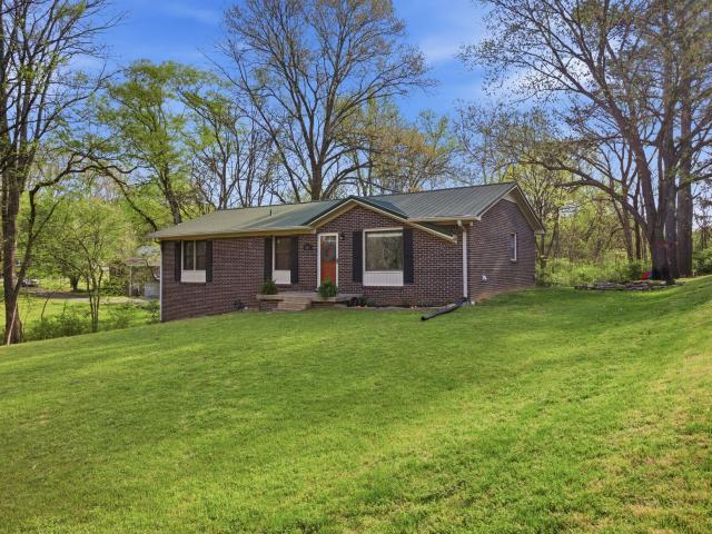 202 Cathey Ln, Columbia, TN 38401 | MLS #3168 | Compass