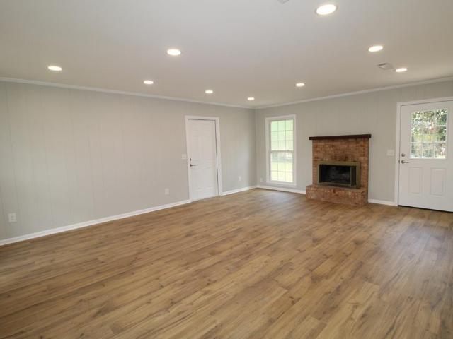 202 Candace Ct