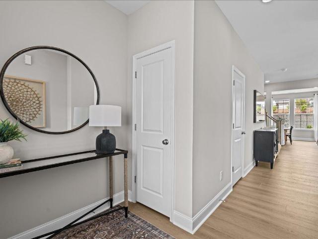 202 Carnaby Lane