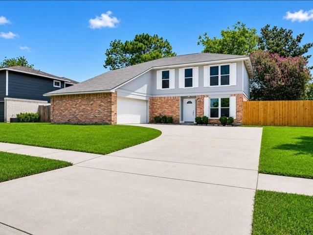 202 Civil Dr, League City, TX 77573