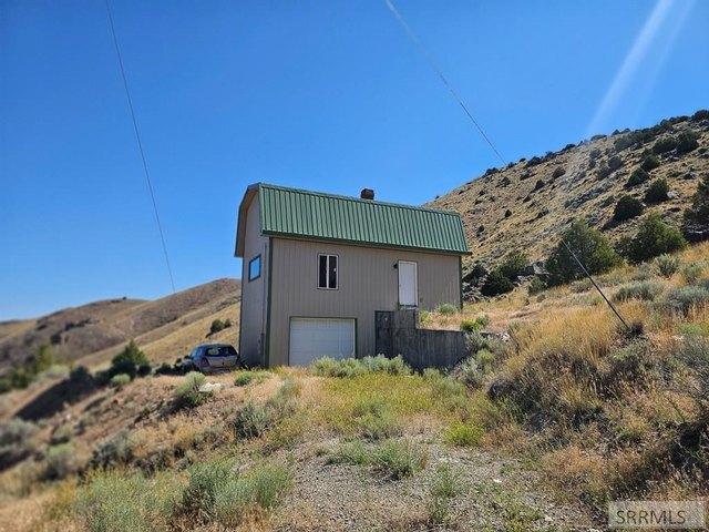 202 Cinnabar Cir, Salmon, ID 83467