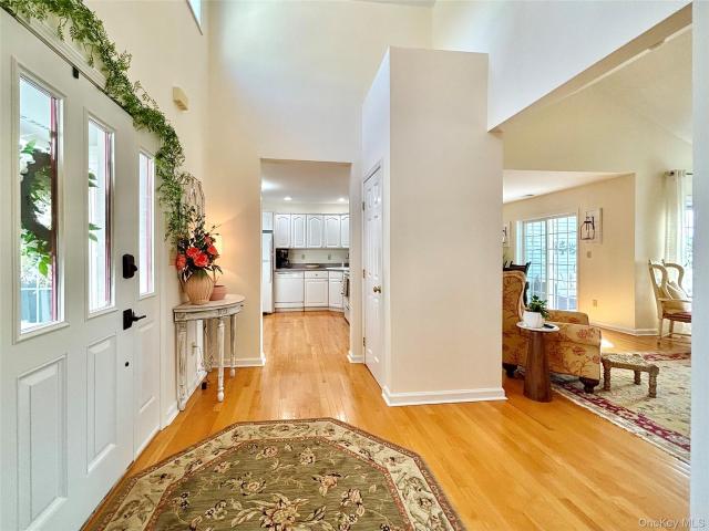 202 Cinnamon Circle