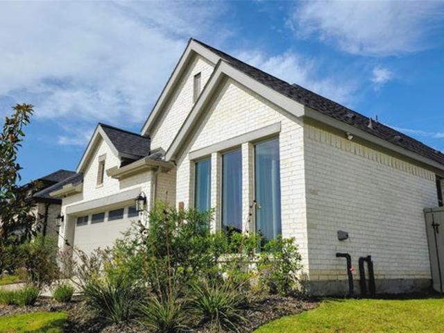 202 Ancient Murrelet Ct, Magnolia, TX 77354
