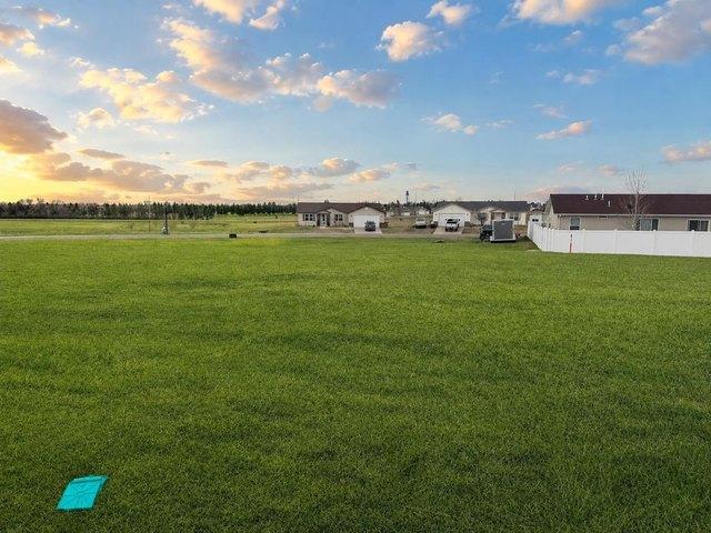 202 and 222 Noma Dr, Stanley, ND 58784