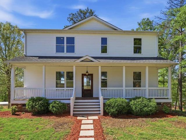 202 Allgood Dr, Pickens, SC 29671