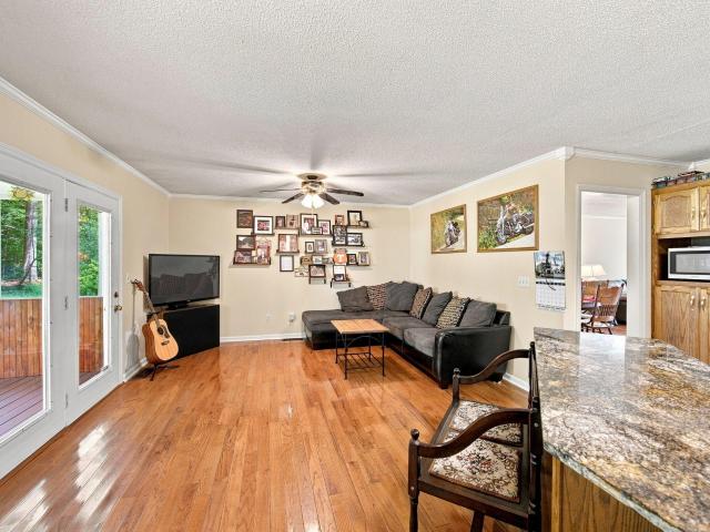 202 Ashlin Woods Drive NE