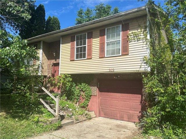 202 Bates Dr, Charlestown, IN 47111