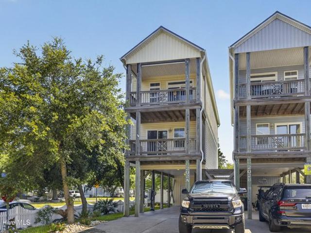 202 Bridgeview Ct Unit A, Surf City, NC 28445