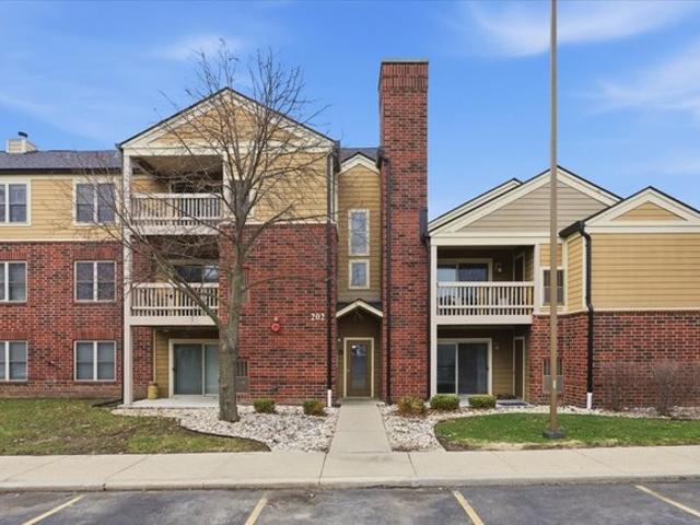 202 Glengarry Dr Apt 206, Bloomingdale, IL 60108