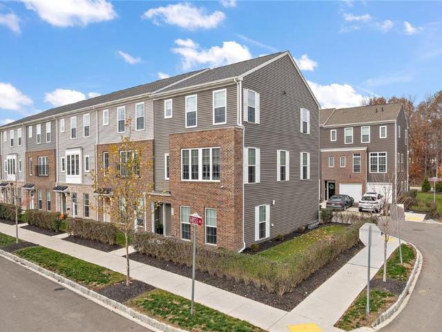202 Gress Rd, Cranberry Township, PA 16066 | MLS #1747