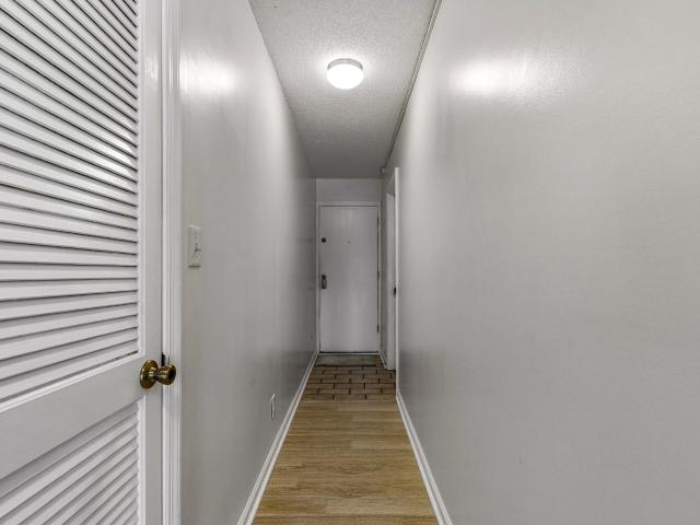 202 Double Eagle Dr. F 1
