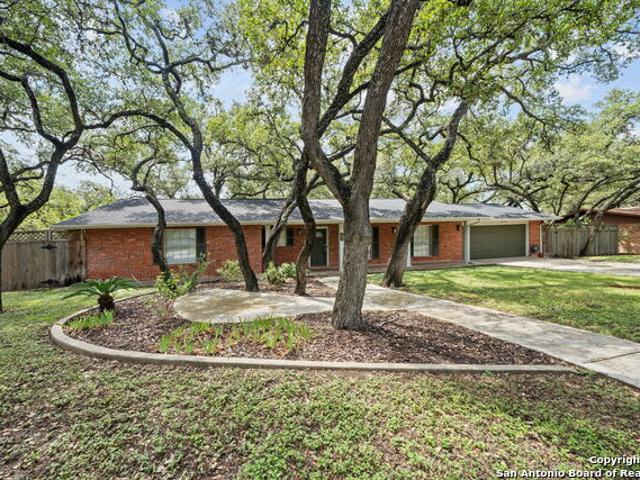 202 Donella Dr