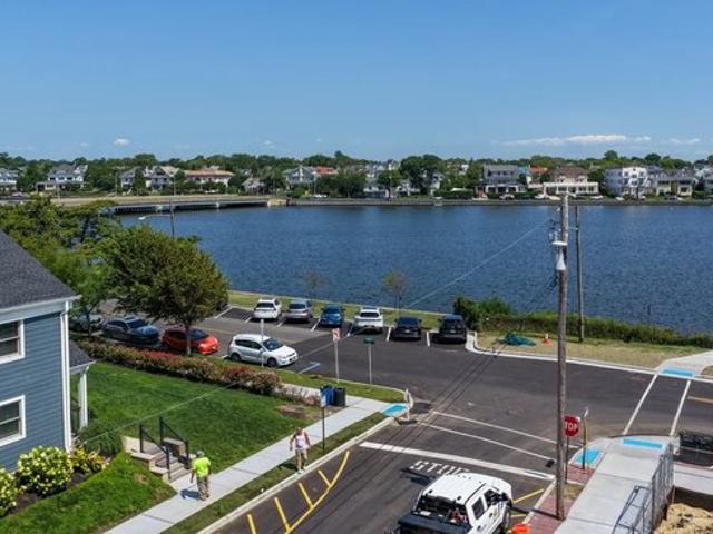 202 Deal Lake Dr # U203, Asbury Park, NJ 07712