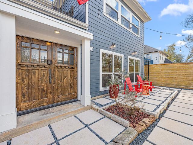 202 E 7th St, Houston, TX 77007 | MLS #54680 | Compass