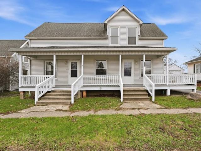 202 E Whitley St, Churubusco, IN 46723
