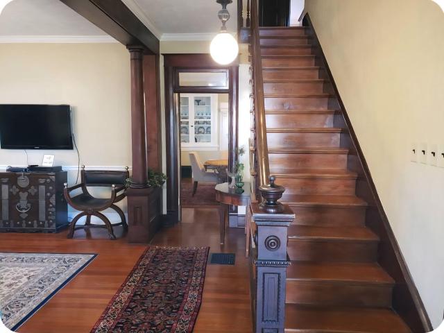 202 E Robertson Street