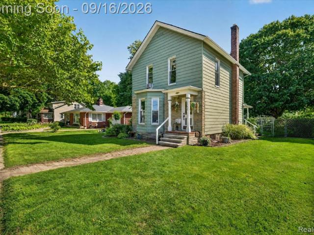 202 E Saint Clair Street