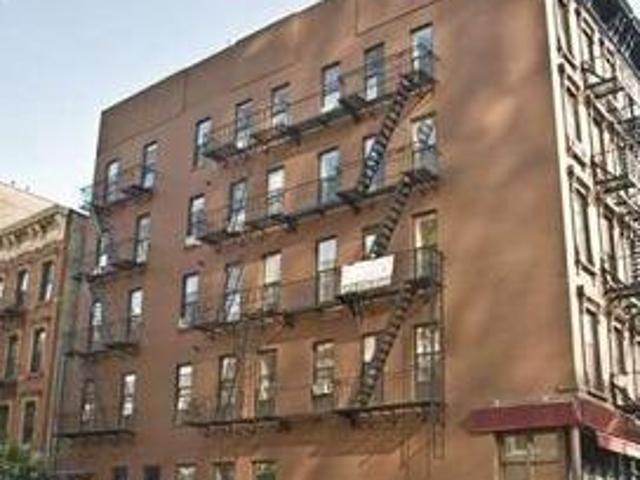 202 East 13th Street: 3 bd 2 ba