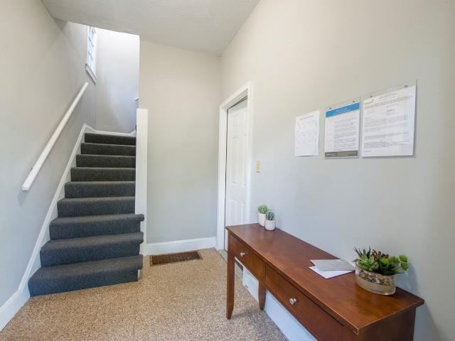 202 East 27th St 3 Bedroom Apartment for Rent at 202 E 27th St, Minneapolis, MN 55408 Whittier