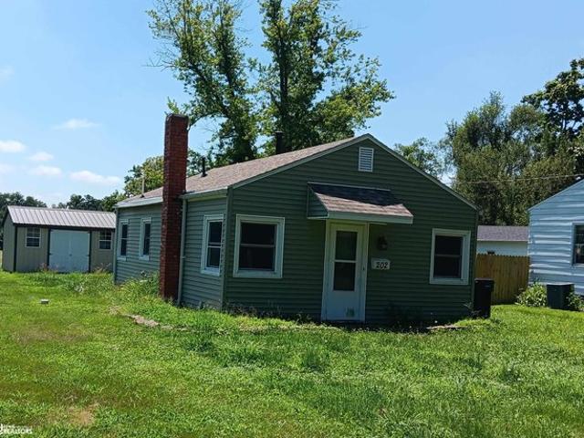 202 Elmdale Ave, Ottumwa, IA 52501