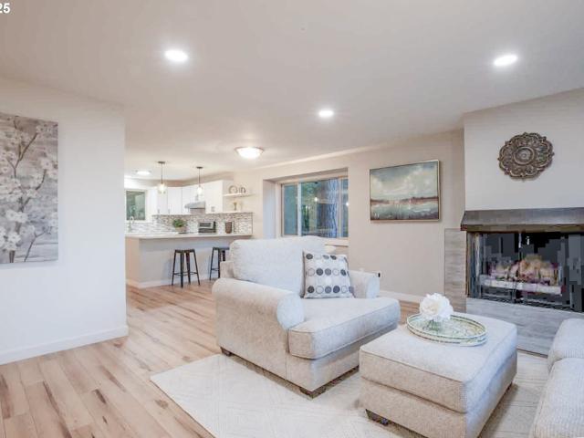 202 foxtail dr