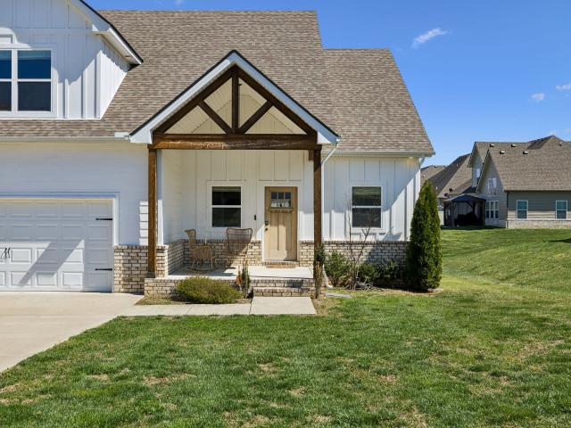 202 Finch Dr, La Vergne, TN 37086 | Compass