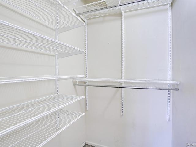 202 Kearsing Pkwy, Monsey, NY 10952 | MLS #1010