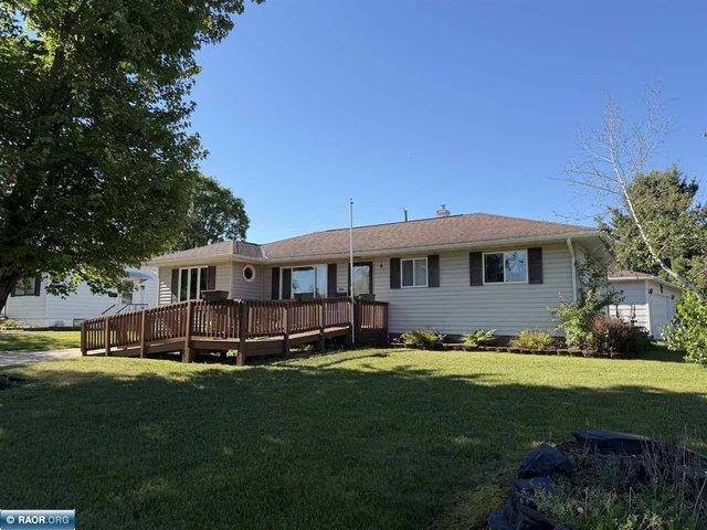 202 Kent Rd, Hoyt Lakes, MN 55750