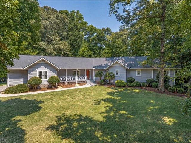202 Holly Dr, Easley, SC 29640