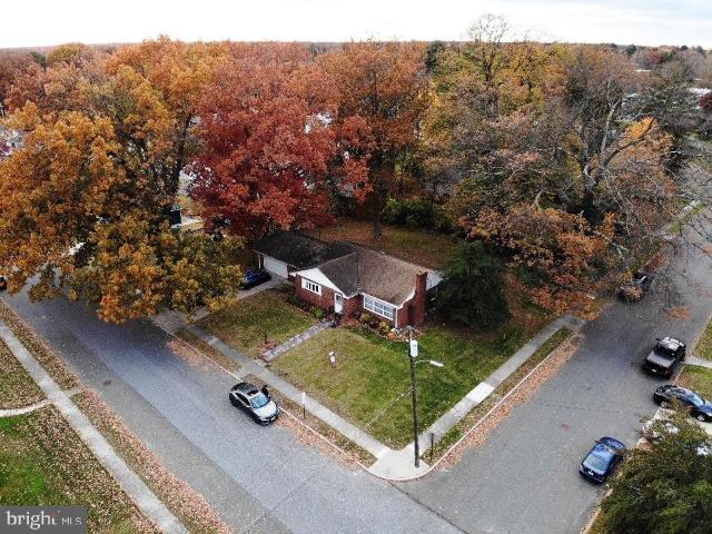 202 holly street # right side