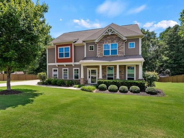 202 Hanster Dr, Easley, SC 29642