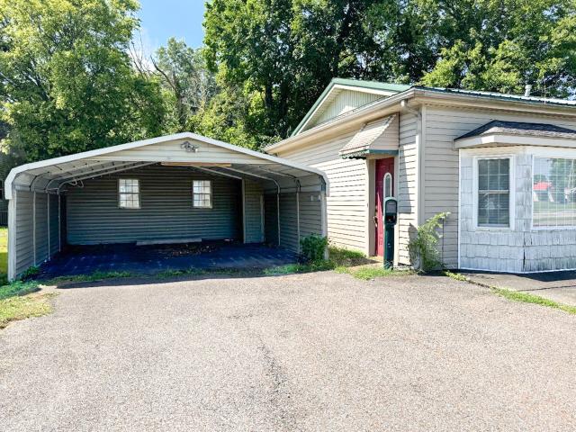 202 Harold King Dr