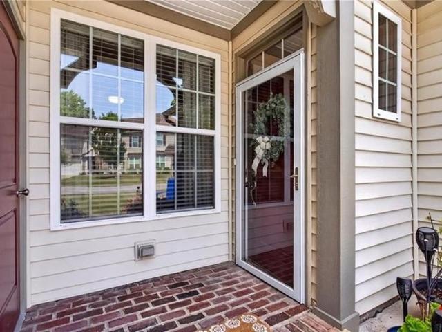 202 Herons Cv, Carrollton, VA 23314