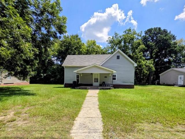 202 Hill St, Smithfield, NC 27577