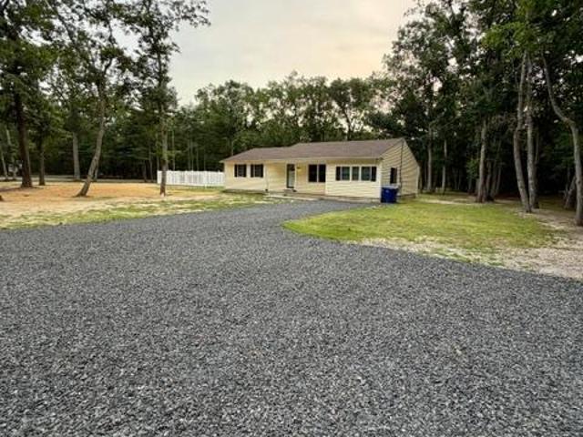 202 Oak Lane