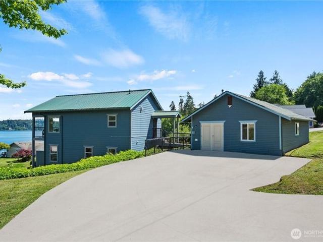 202 Olympus Blvd, Port Ludlow, WA 98365