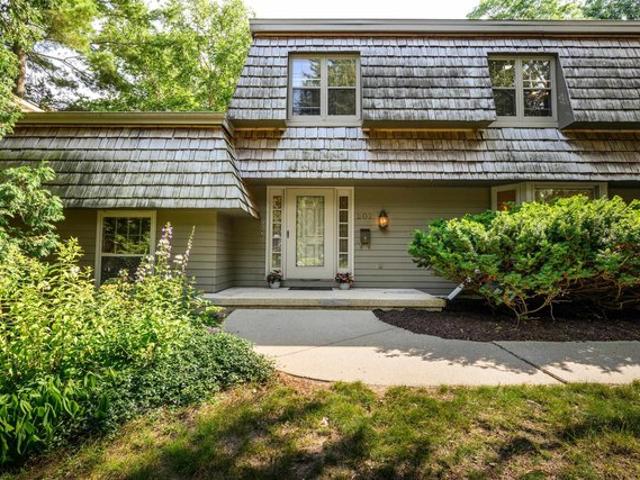202 Ozark Trl, Madison, WI 53705